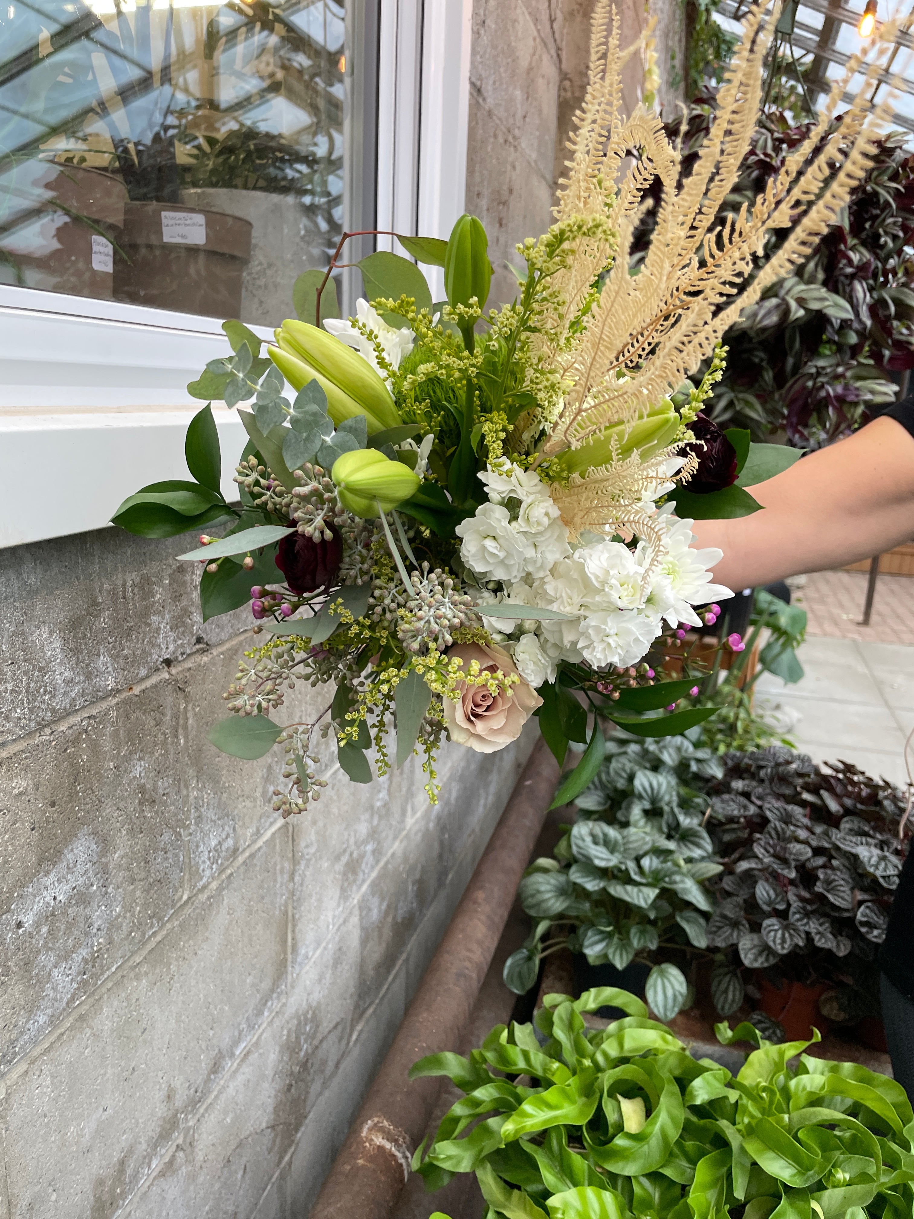 Kincardine Florist- Flower delivery by Wilder & Rain Flowers